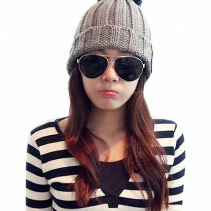 Roll-up Hem Bulb Pentagram Wool Knitted Hat Women Accessories on Luulla