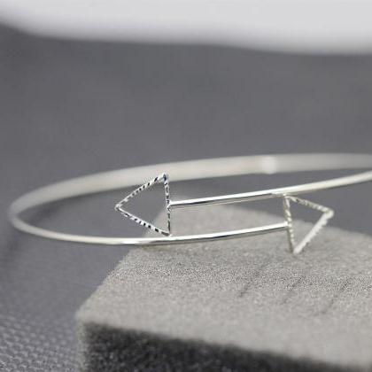 Simple Fashion Hollow Triangle Arm Bracelet on Luulla