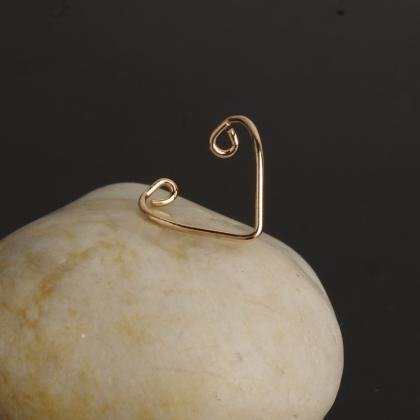 Simple Handmade V Shape Foot Ring on Luulla