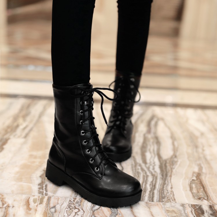 Classic Black Lace Up Flat Short Boots on Luulla