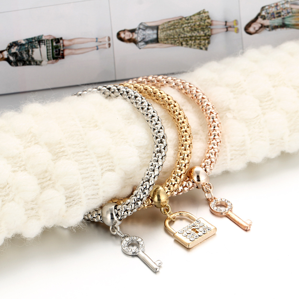 Crystal Diamond Key Lock Bounce Bracelet on Luulla