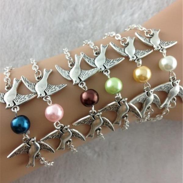 Retro Style Dove Chain Bracelet on Luulla