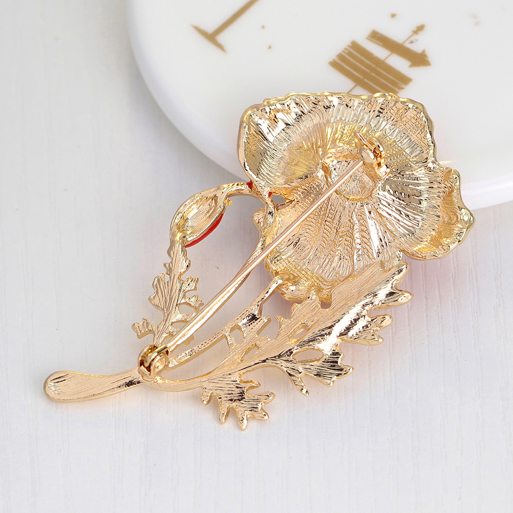 Beautiful Carnation Red High-grade Brooch on Luulla