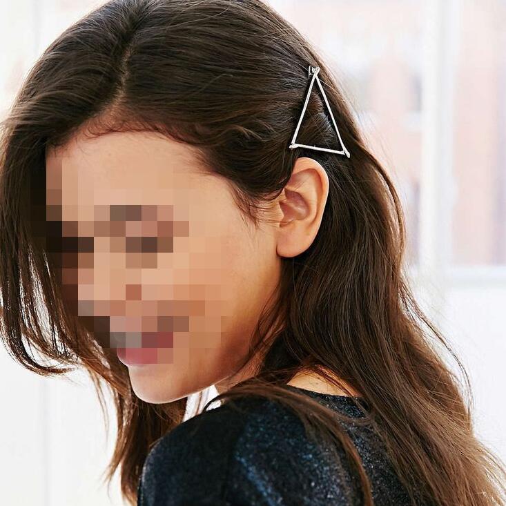 Hollow Out Geometric Triangle Hairpin on Luulla