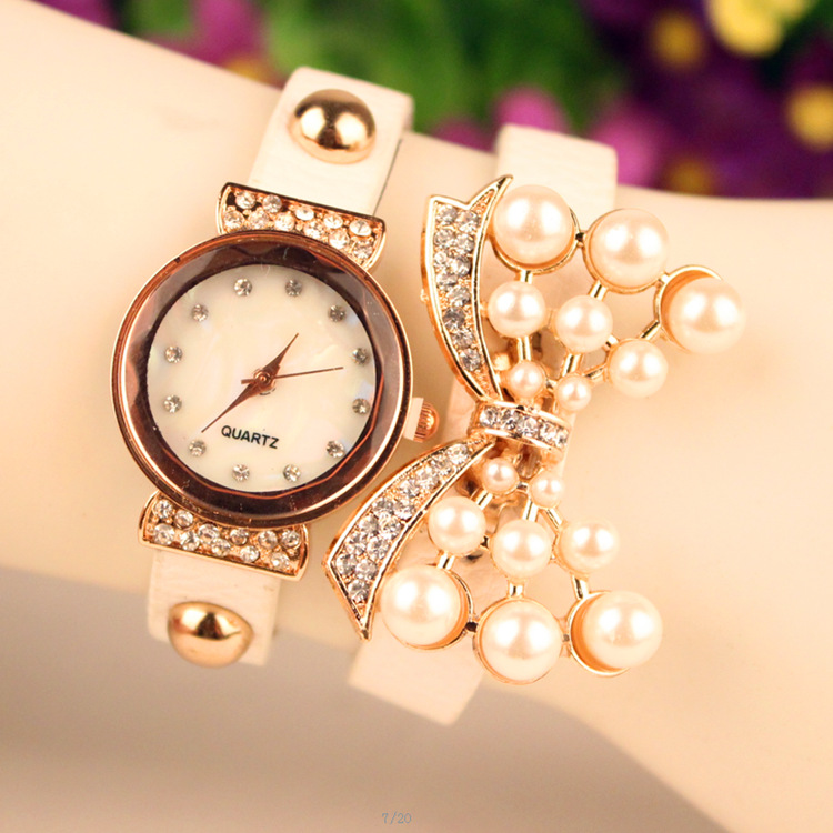 Beautiful Crystal 16 Pearl Watch on Luulla