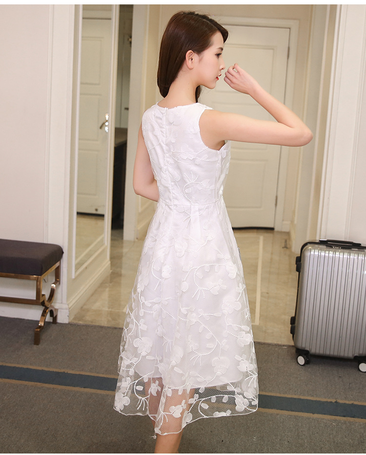 2017 Summer Lace Pure And Fresh Beach Dress on Luulla